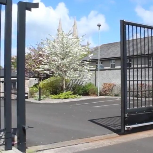 Sliding Gates | Ireland | Breezemount